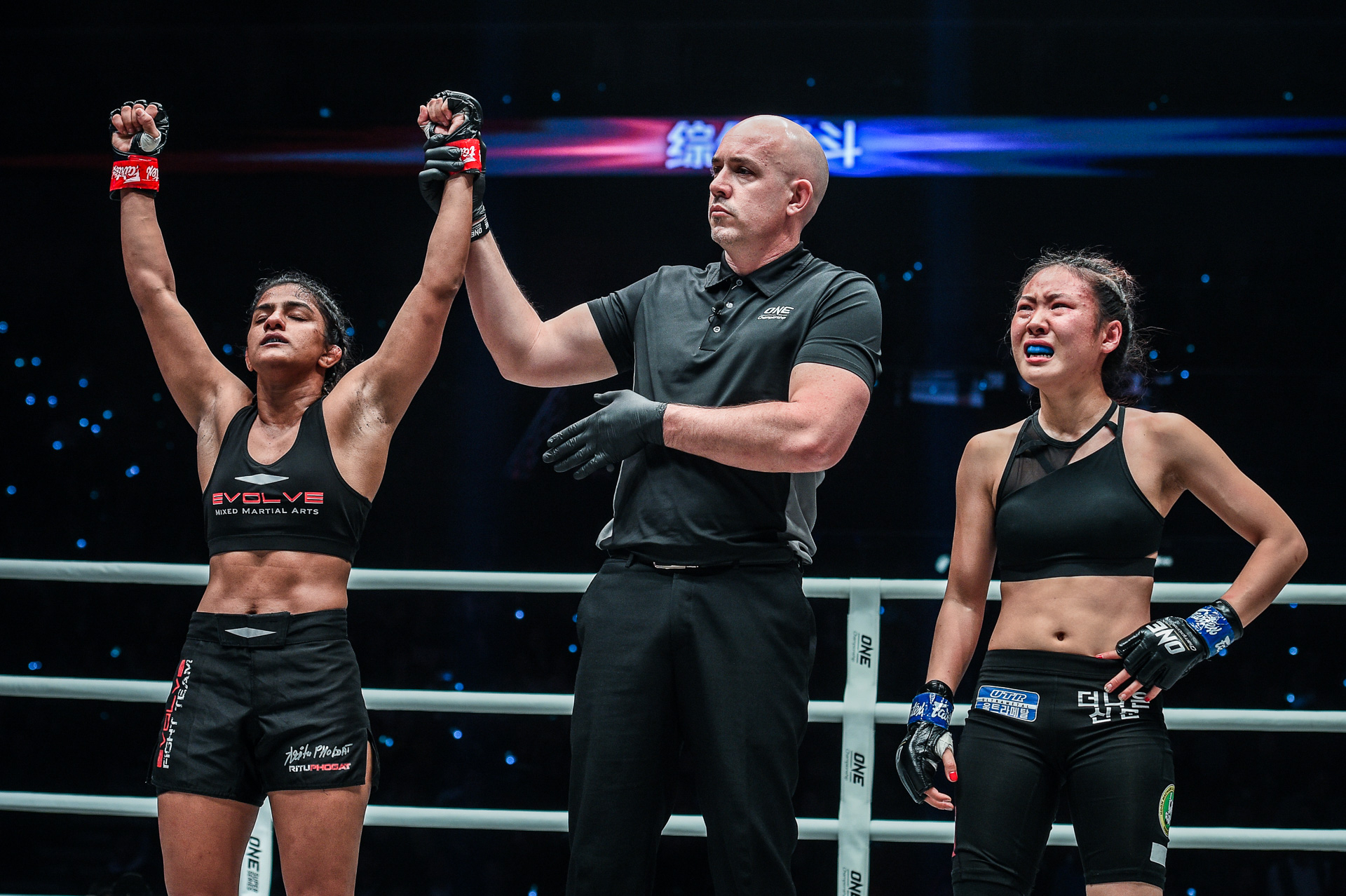 Meng Bo and Ritu Phogat win their ONE Championship debuts in Beijing - CGTN