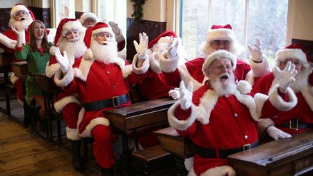 Special training for Santas to welcome festive season - CGTN