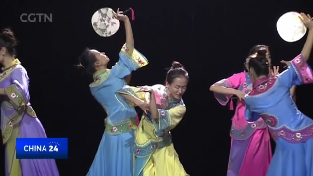 Dance to the Beat: Hearing impaired dancers dazzle at art festival - CGTN