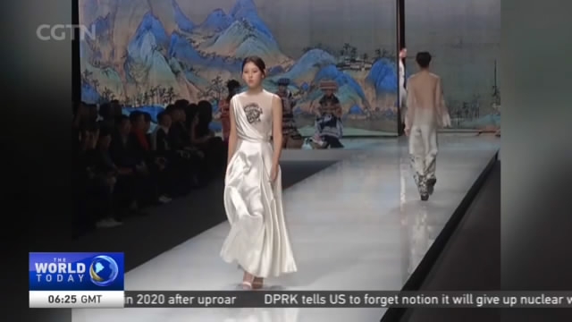 China Fashion Week: Fashion shows elaborate traditional Chinese ...