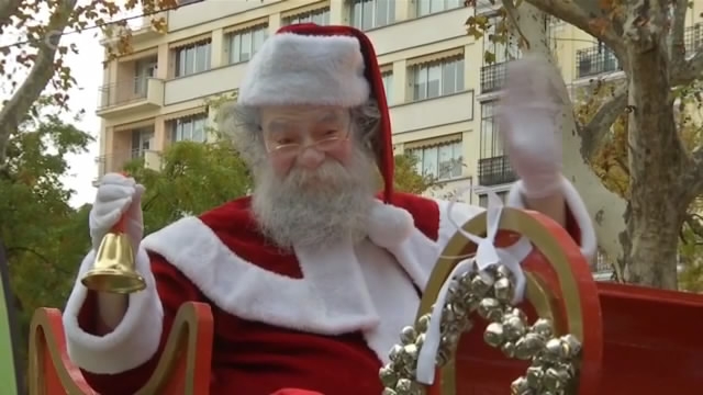 Running Santa? Christmas-themed race held across the world - CGTN